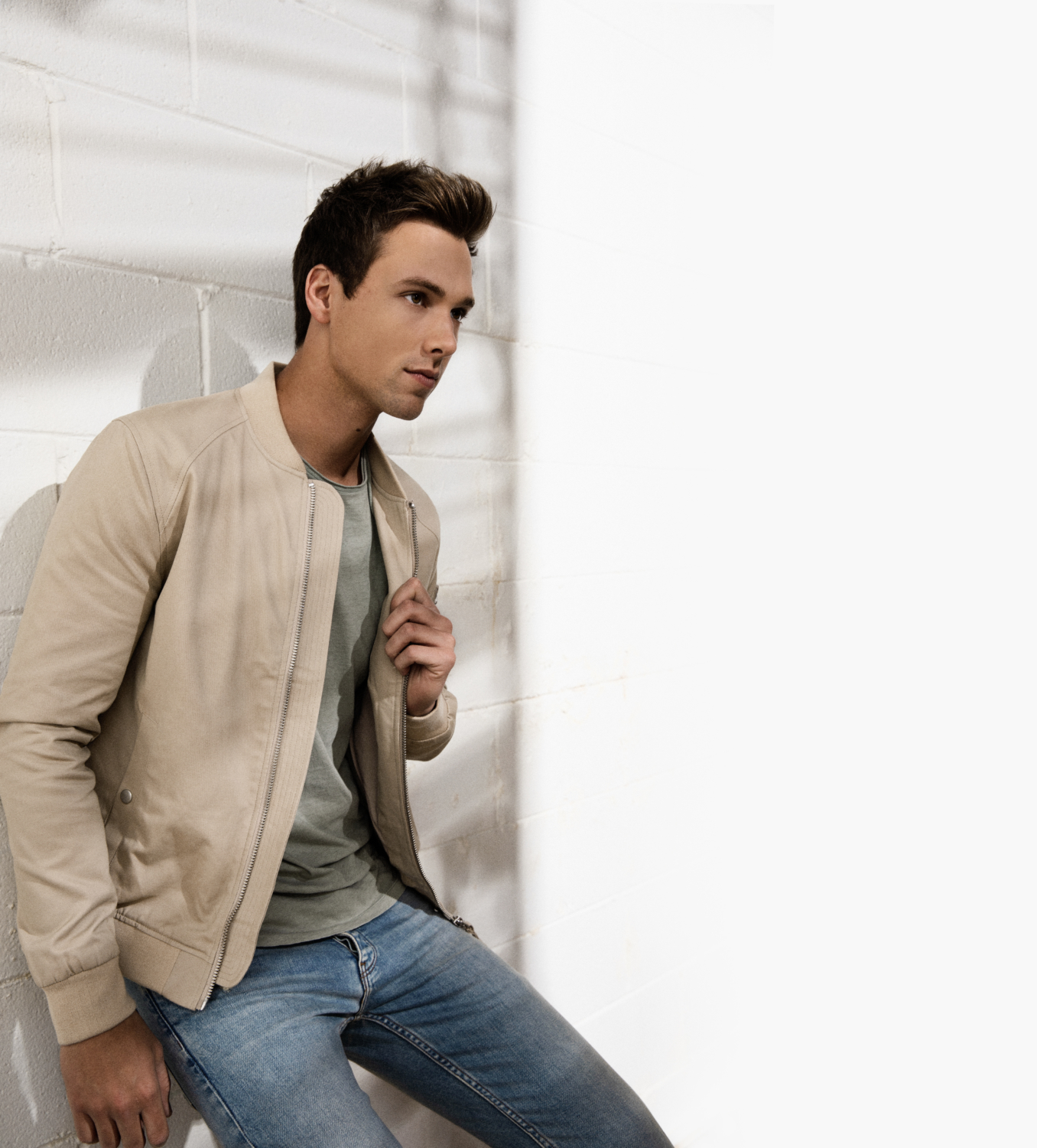 Noah Schnacky Releases New Song "Every Girl I Ever Loved"